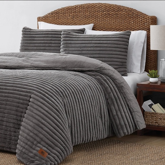 Frye | Bedding | Frye Faux Fur Pillow Cases | Poshmark